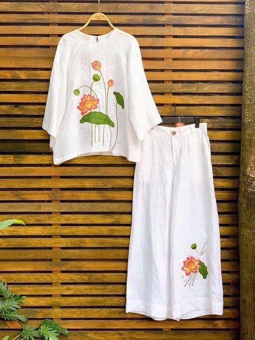 White Co-Ord set with Artistic Lotus Patterns – Theclothiq